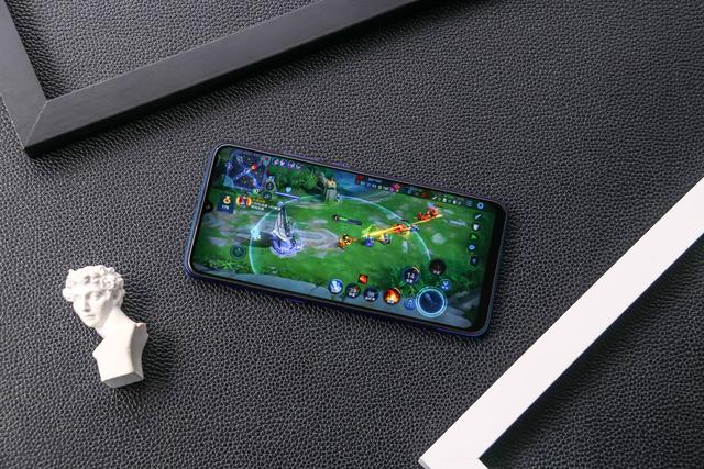 刚开售就斩获双冠军，这就是iQOO Neo 855竞速版的风采_百科TA说