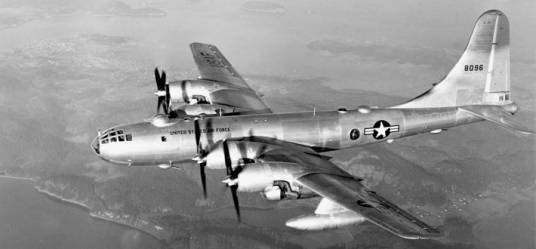 B-50超级堡垒轰炸机_百度百科