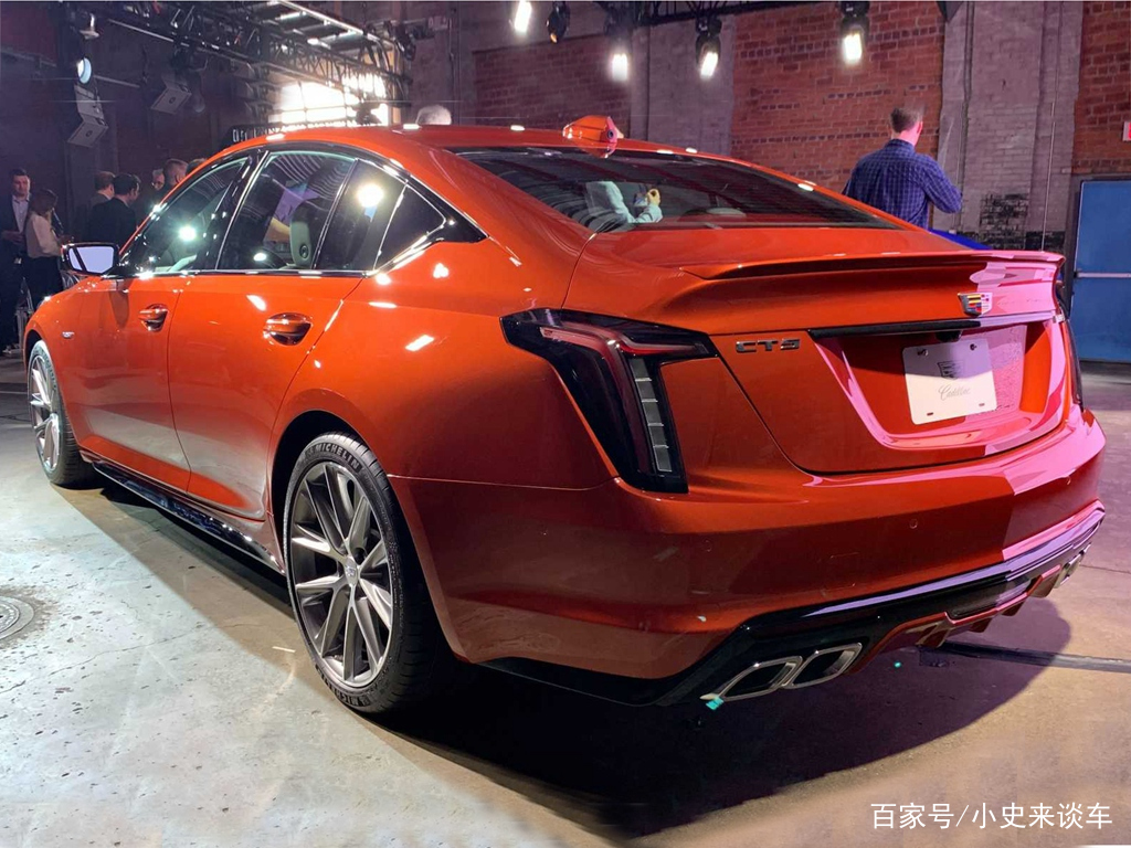 全新凯迪拉克CT5亮相，预售23.9万，外观炫酷时尚，搭载2.0T+10AT_百科TA说