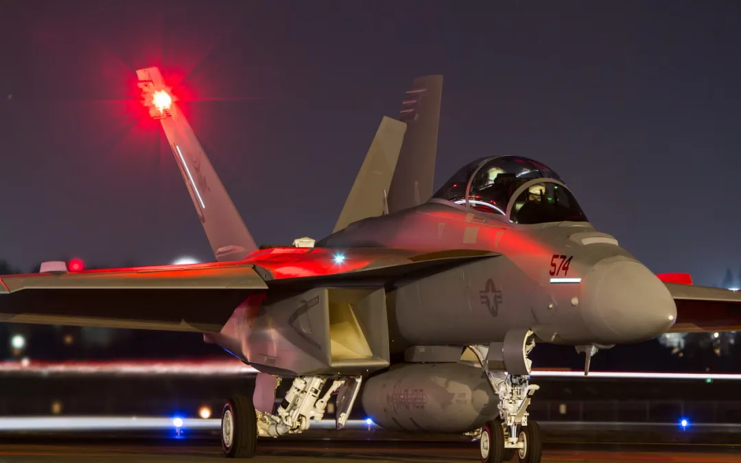 EA-18G电子战飞机：低调而异常可怕的美利坚咆哮者_百科TA说