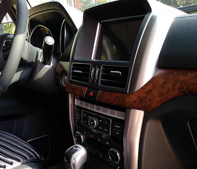 DS7有点贵，还是选择北京BJ80，这价格划算吗？_百科TA说