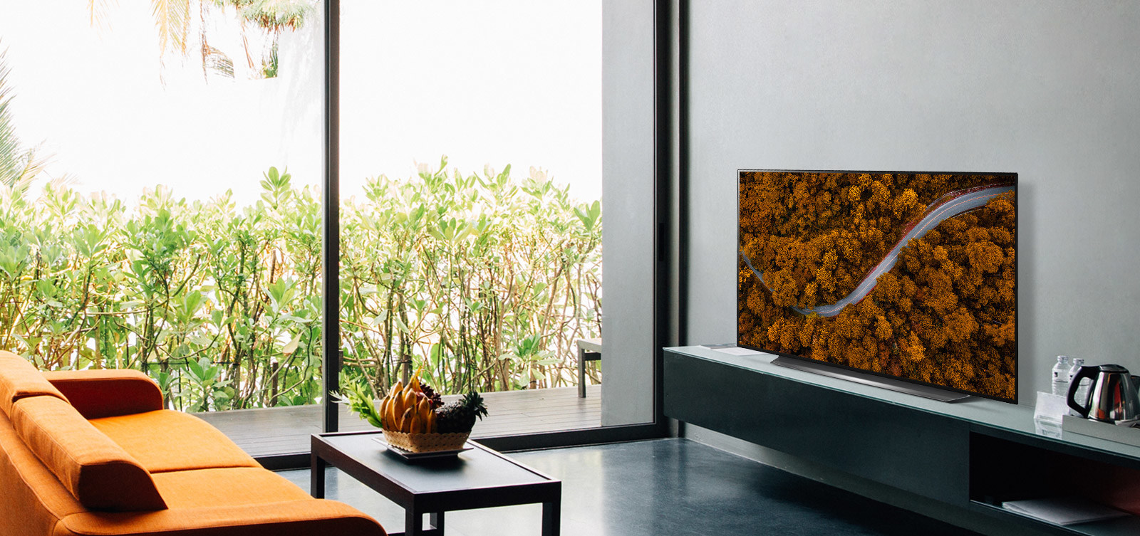 LG推出首批Real 8K OLED电视，高昂的价格让人望而却步_百科TA说