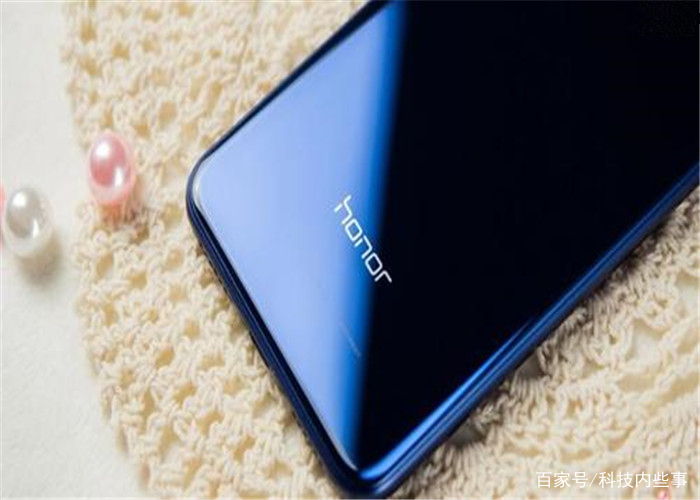 Redmi K20与国同庆，降至1349元，与荣耀9X比谁更值得入手？_百科TA说