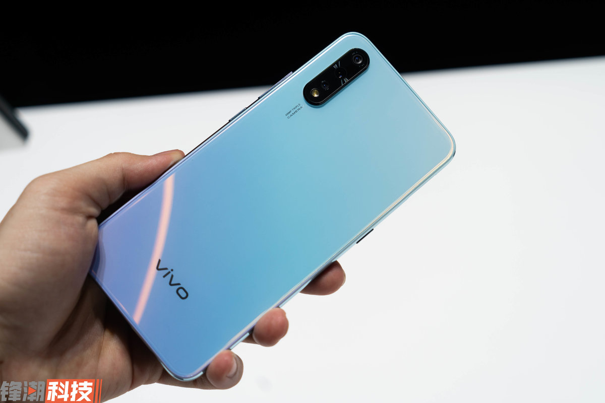 好看又能打，说的就是它！vivo Z5现场图赏_百科TA说