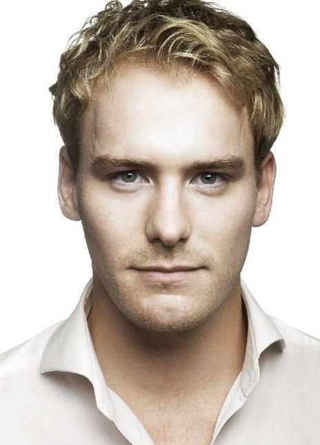 Nicholas Banks_百度百科