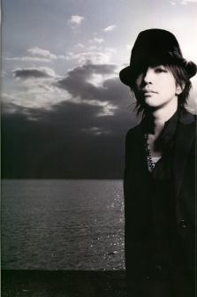 HYDE（日本男歌手、摇滚乐队彩虹乐队主唱）_百度百科