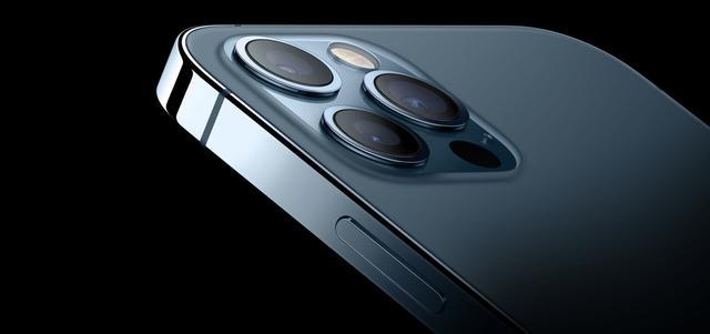 iPhone12与iPhone12Pro价格相差2200元，用户该怎么选择？_百科TA说