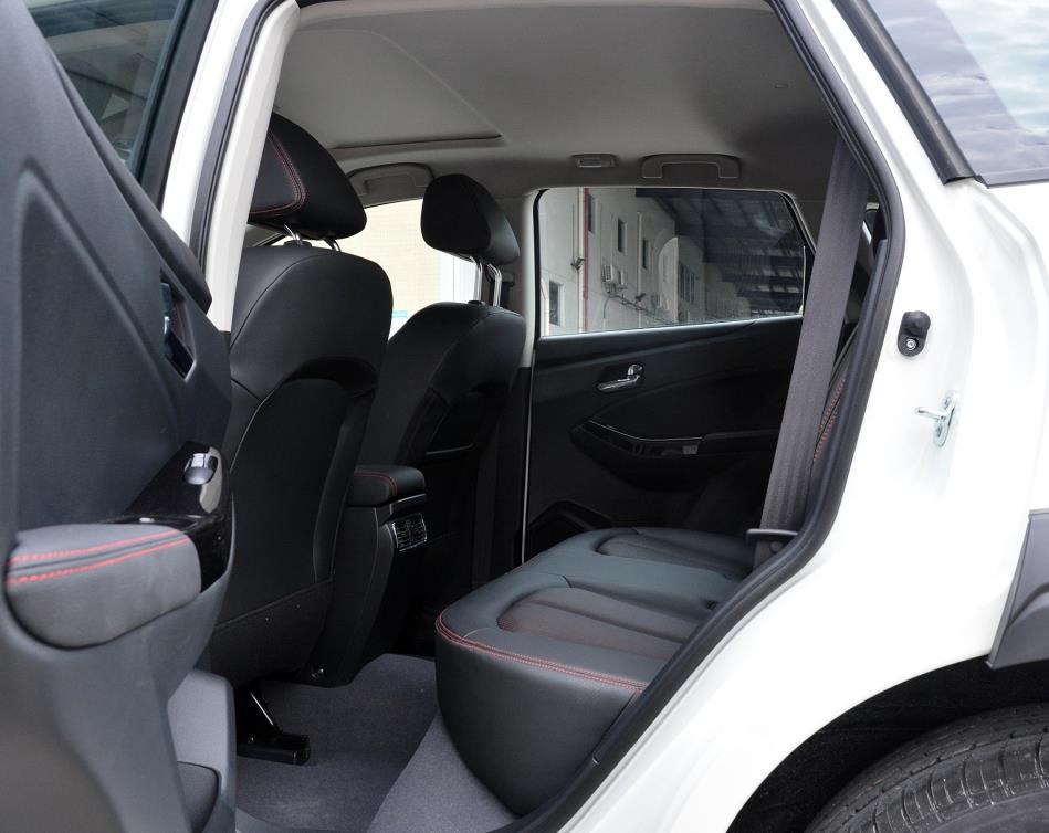 13万怎么选？启辰T70和新宝骏RC6谁档次高？车主有话想说_百科TA说