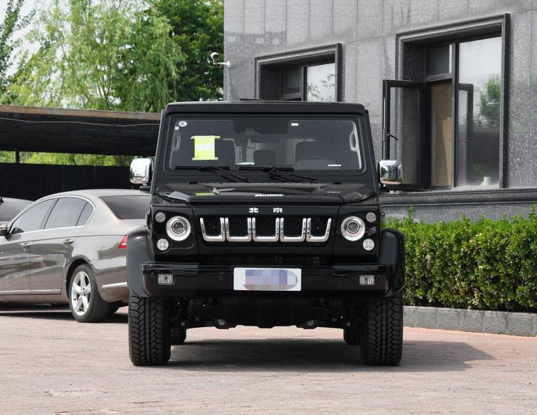 29万怎么选车？宝马X1和北京BJ80谁档次高？车主说了真心话_百科TA说