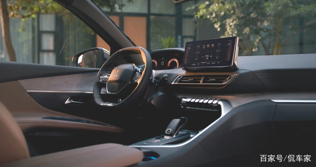 新车资讯丨科幻依旧 全新标致4008/5008内饰曝光_百科TA说