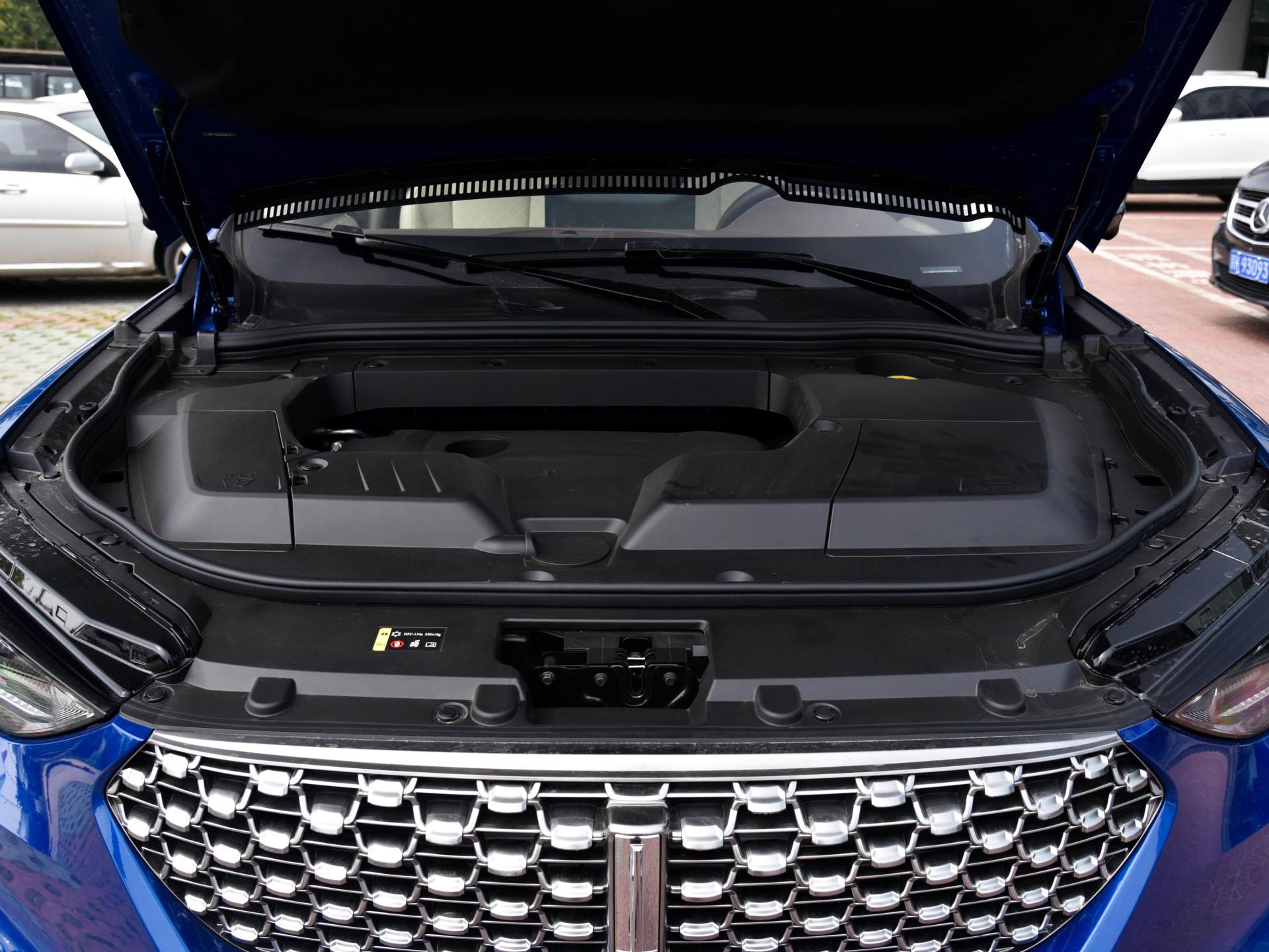 起售14.8万元，实拍WEY VV6，最大227马力，靠实力说话_百科TA说