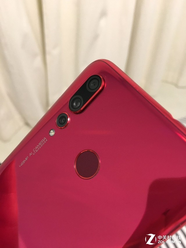 自带亮点的好手机 华为nova4这个价格没理由不买_百科TA说