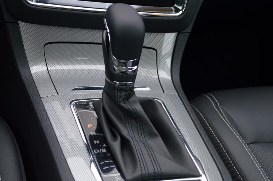 同样12万，荣威RX5和风行T5如何选？这篇文章给你认真分析_百科TA说