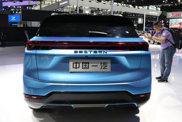 这是概念车吗？奔腾E01将上半年上市 续航450km_百科TA说