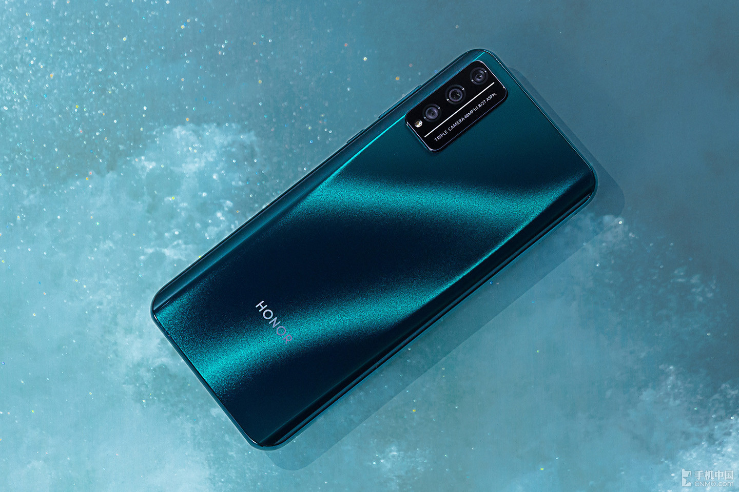 荣耀Play4T Pro图赏：不止麒麟810 全身亮点打造超级玩家_百科TA说