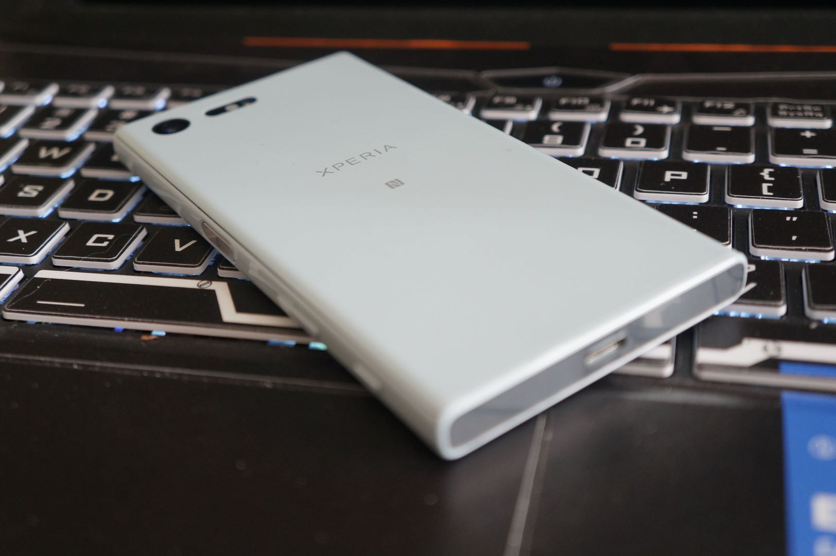 20年仍然是小屏爱好者的福音，索尼Xperia XC使用体验_百科TA说