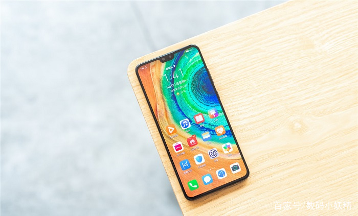 iPhone8跳水2600元，对比华为Mate30，差距不是一星半点_百科TA说