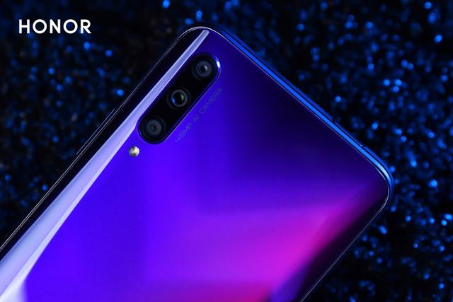 价格直指骁龙845：荣耀9X Pro今日开售，两千以上是否有说服力_百科TA说