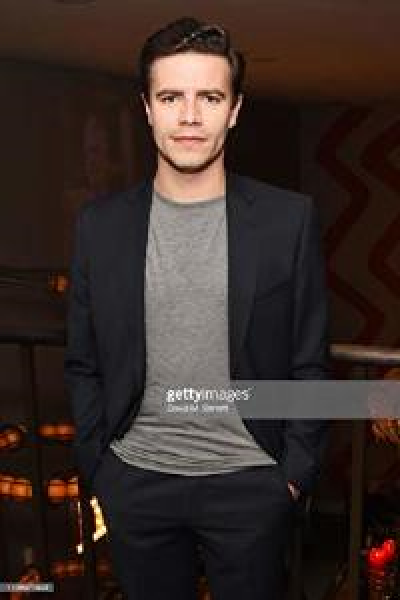 Oliver Johnstone_百度百科