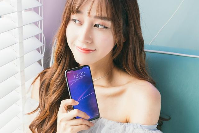 OV主力机型用骁龙710卖3000元，魅族X8仅1298元体验直追iPhone？网友评论褒贬不一_百科TA说