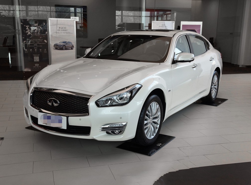 48.8万怎么选车？蔚来ES8和英菲尼迪Q70如何抉择？车主说了真心话_百科TA说