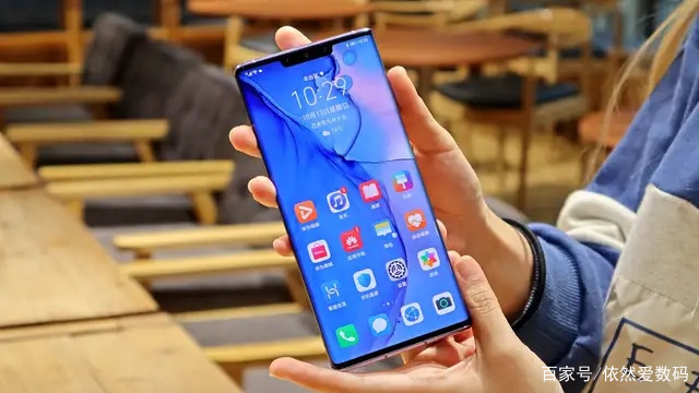 华为Mate30 Pro简单上手，手感一般，整体表现不如预期！_百科TA说