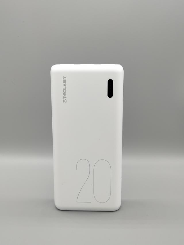 为了我说走就走的旅行，展示拼多多抢到的20000mA移动电源_百科TA说