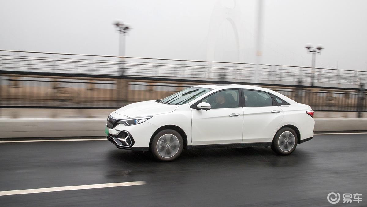 纯电动车实用性怎么样 开了几天启辰D60EV我有了新认识_百科TA说