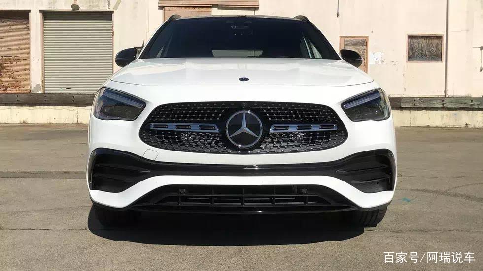 2021款梅赛德斯-奔驰GLA250，外观时尚大气_百科TA说