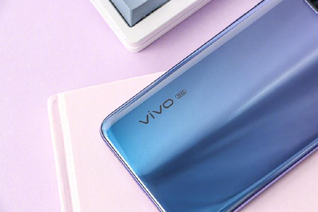 有什么比看一整天综艺更爽的呢？vivo Z6长续航与快充给你快乐_百科TA说