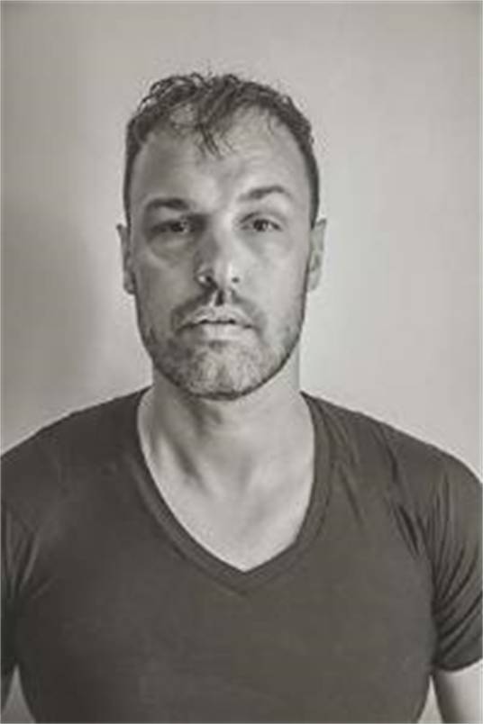 Mads Riisom_百度百科