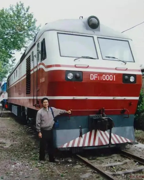 东风11型内燃机车（中国铁路使用的柴油机车车型之一）_百度百科