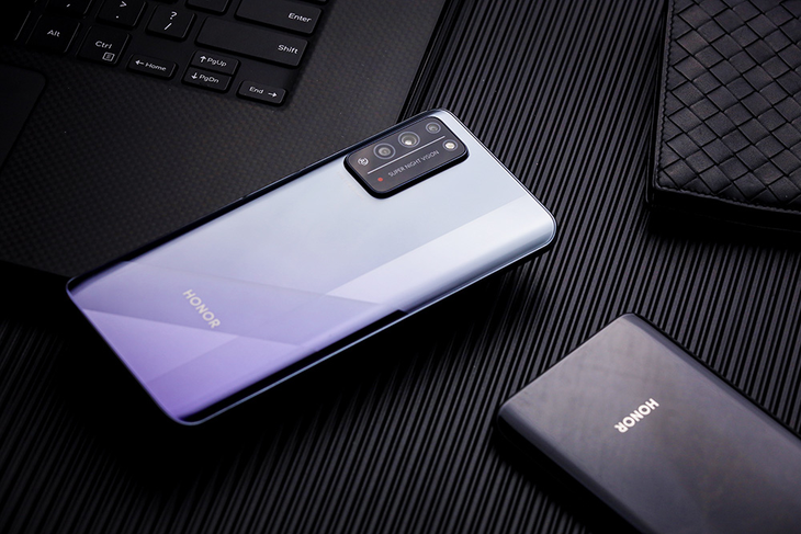 配备旗舰级RYYB高感光镜头 荣耀X10拍照实测_百科TA说