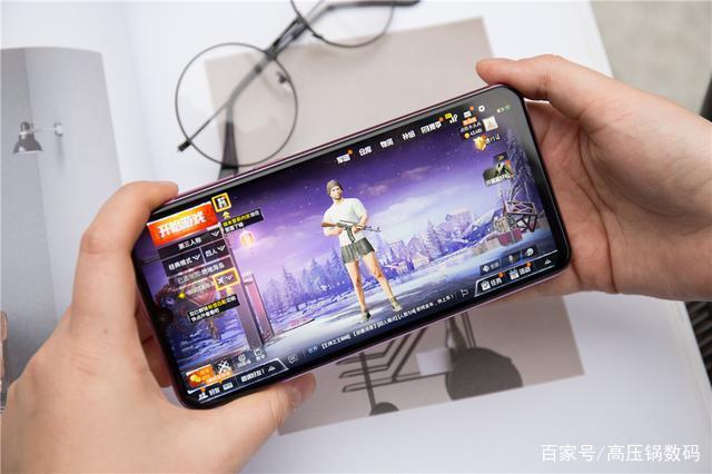 vivo Z3梦幻粉上手：颜值、拍照样样精通，萌爆老夫的少女心_百科TA说