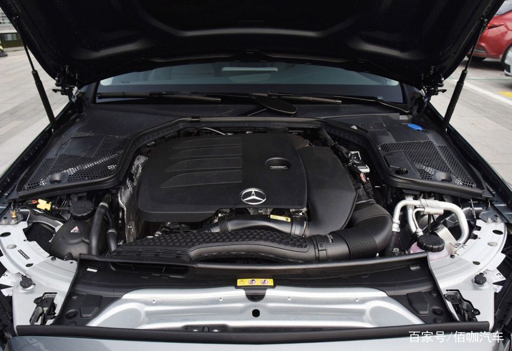 取消C 260 4MATIC车型 改款奔驰C级旅行轿车上市 售36.08-39.28万_百科TA说