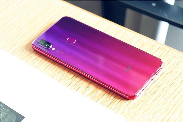 三星A60和红米Note7 Pro，哪款更值得？4点对比得结论_百科TA说