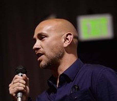 Jamieson Stern_百度百科