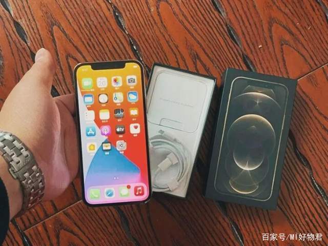 从Mate30Pro换到iPhone12Pro深度上手一周后，说说我的几句心里话_百科TA说