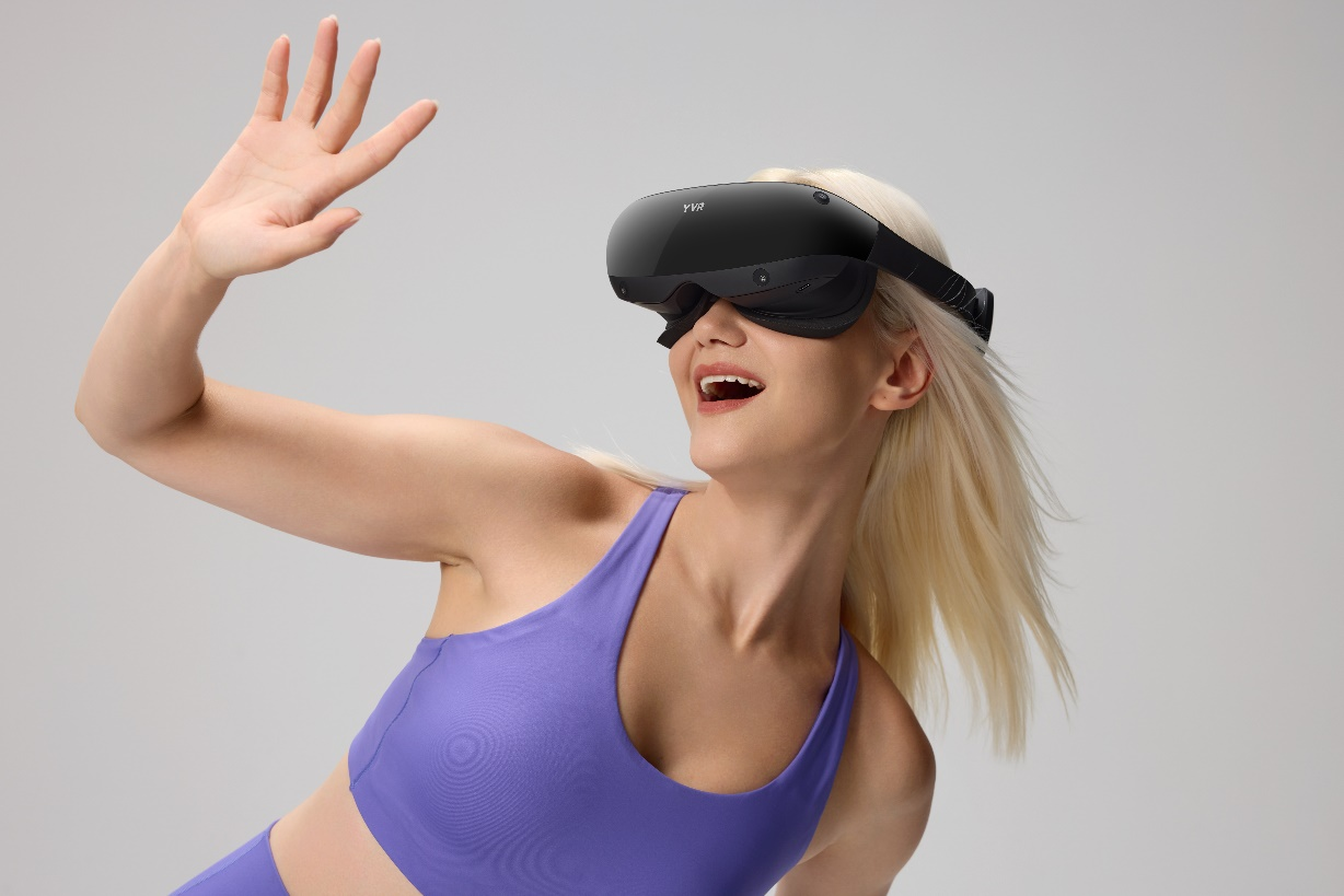 YVR双十一杀出，VR市场上演“干翻巨头”戏码_百科TA说