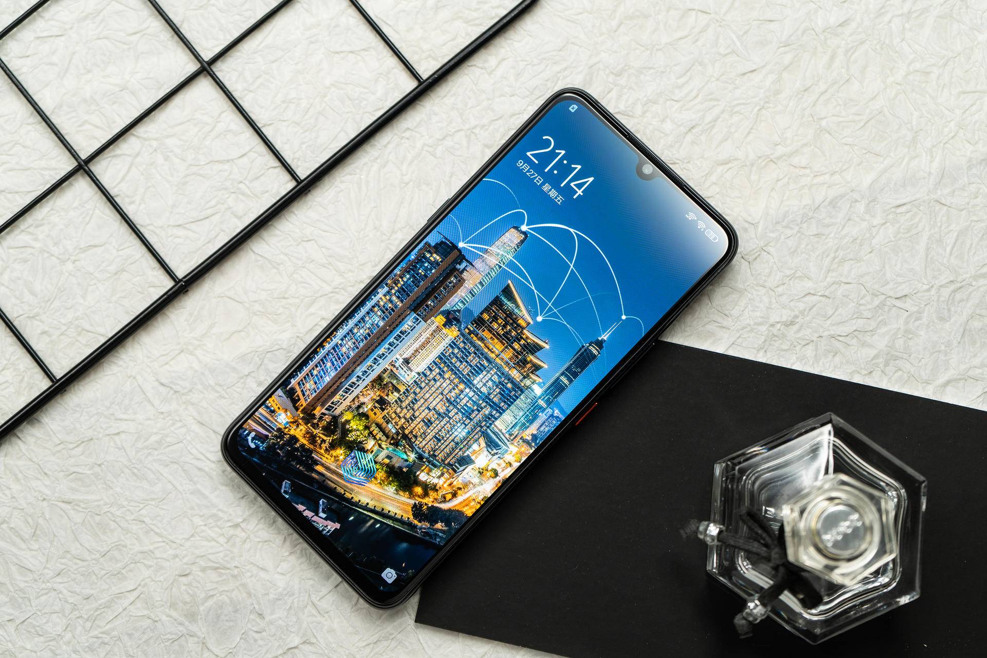 UFS 3.0是5G手机标配！没搭载它的5G手机最好别买_百科TA说