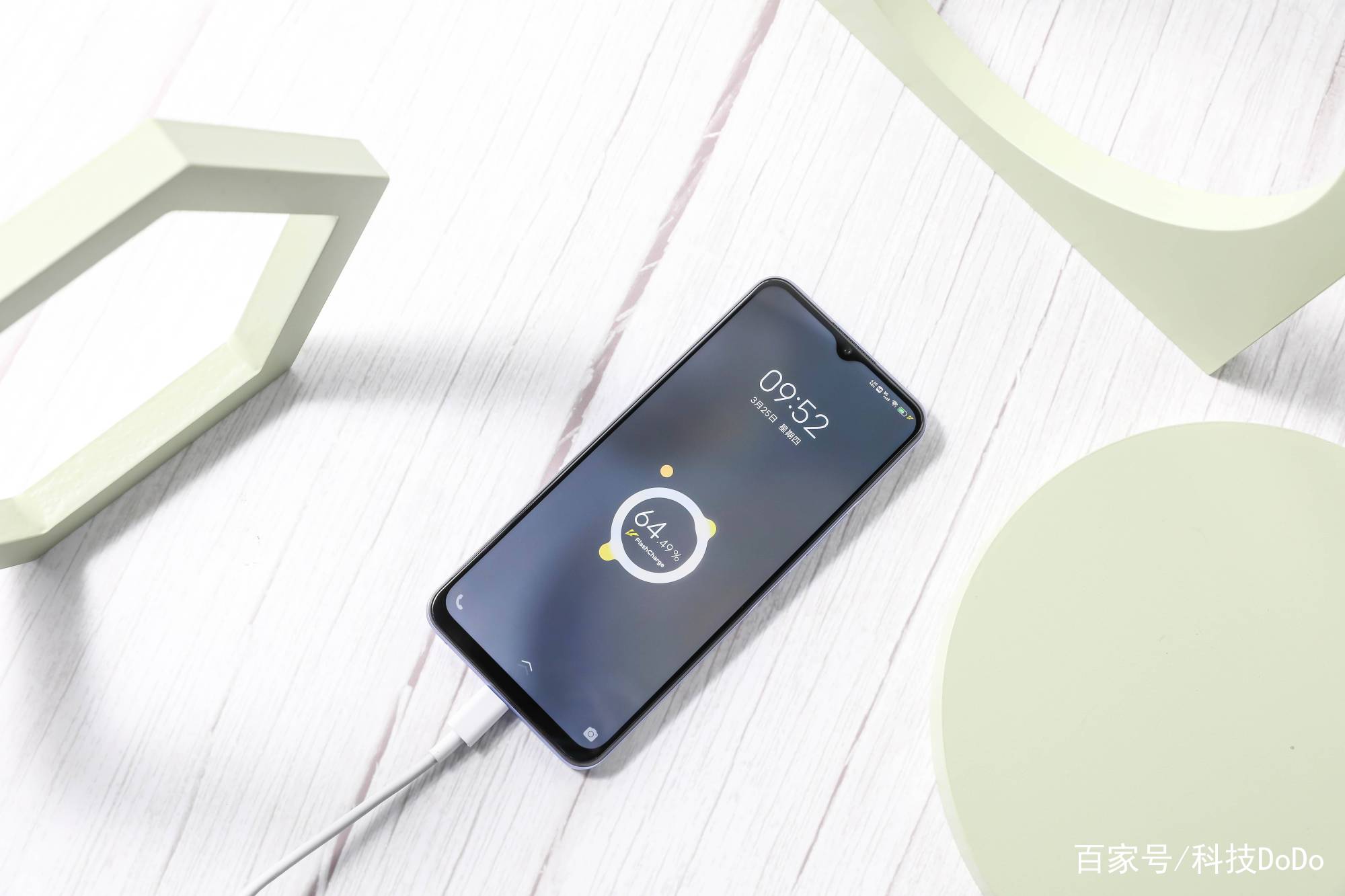 55W闪充 骁龙768G！618购机换机别错过iQOO Z3_百科TA说