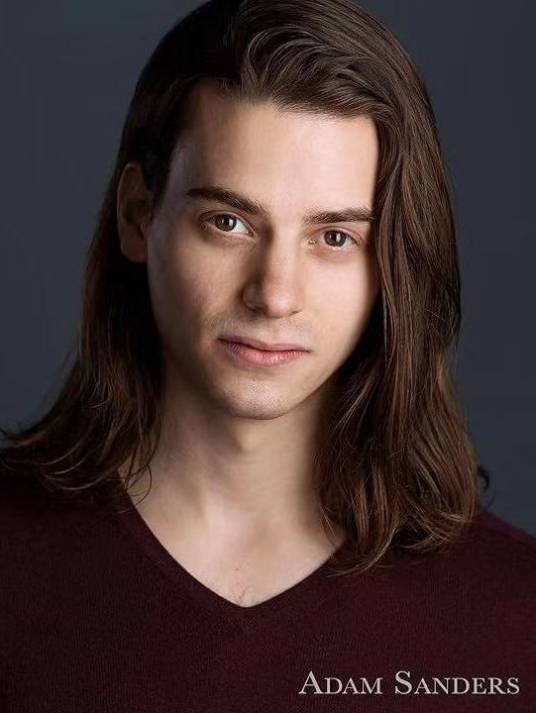 亚当·桑德斯_百度百科