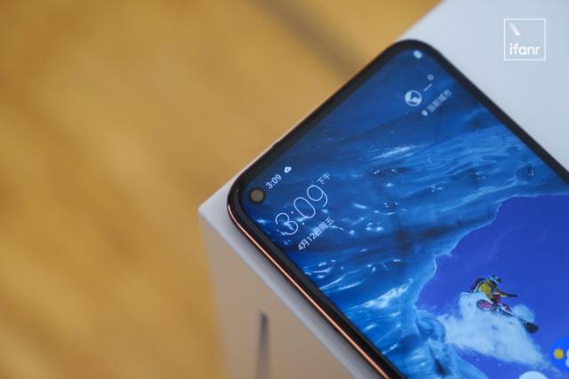 Nokia X71 体验：2199 元的挖孔屏手机体验如何？_百科TA说