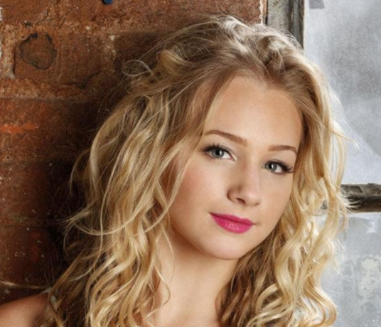 Mollee Gray_百度百科