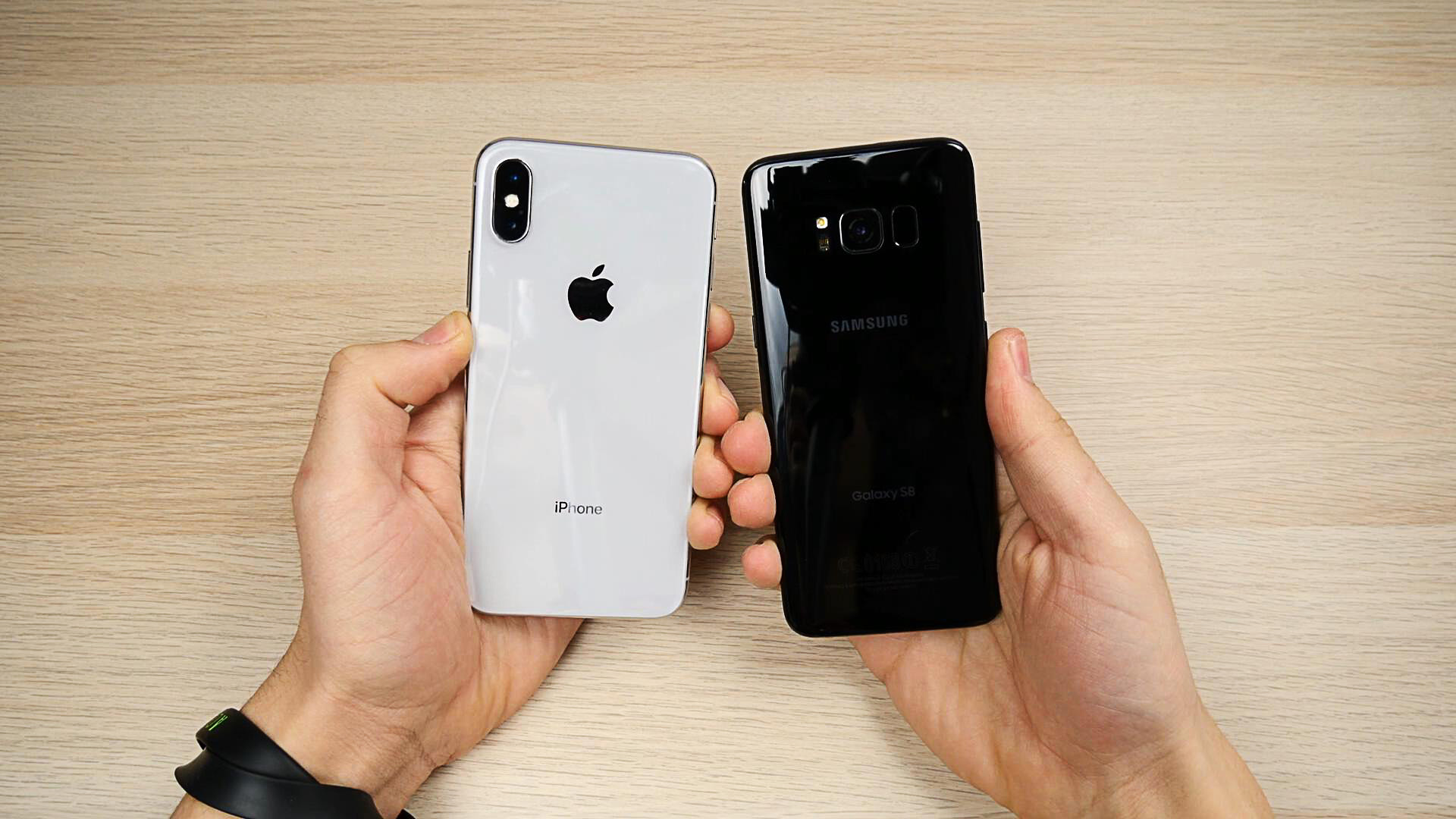 3年前的iPhoneX与三星S8运行速度对比：如今的性能差距有多大_百科TA说