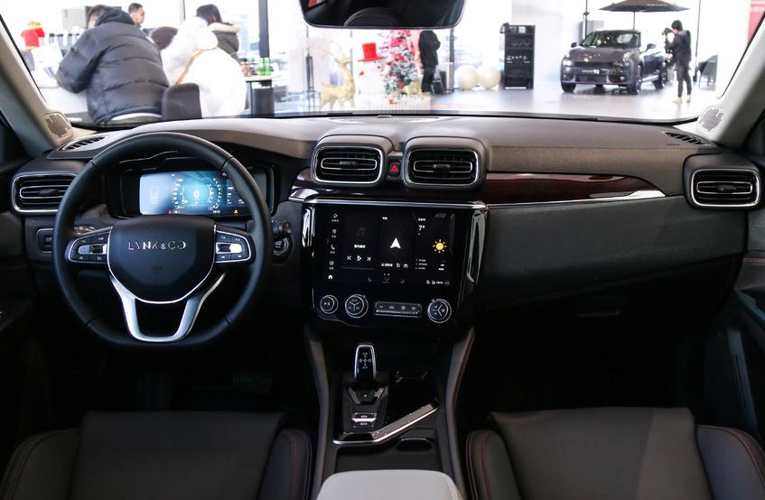 开完领克02，220天后再开马自达CX4，车主表示有话要说_百科TA说