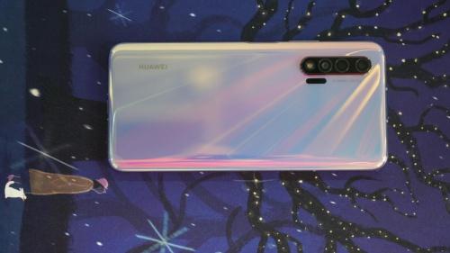 潮流设计+强劲拍摄，华为nova6 5G正式发布_百科TA说