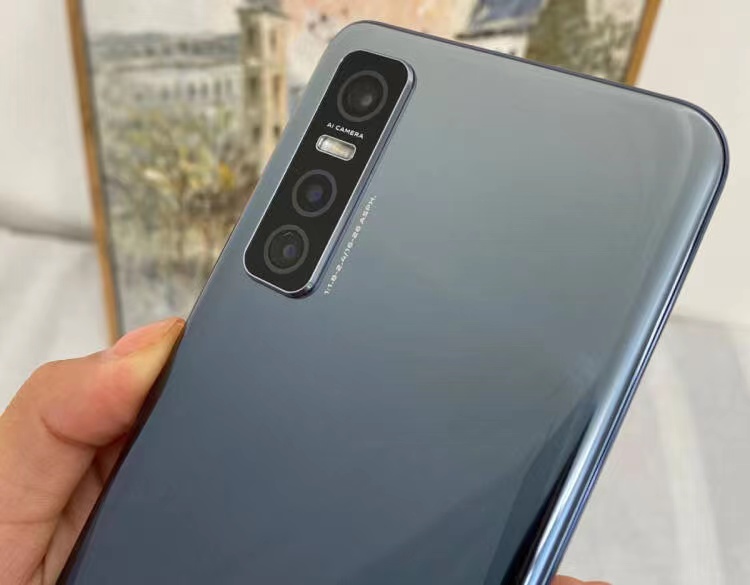 vivo Y73s测评：旗舰机的屏幕，拍照也清楚，同价位的无敌手？_百科TA说