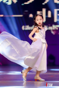 Corrine_百度百科