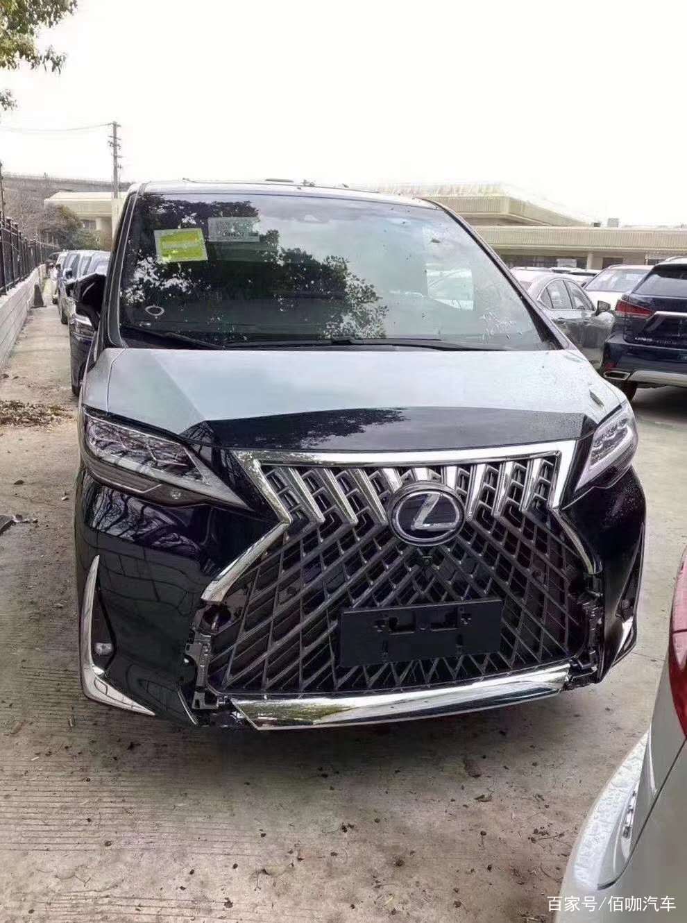 土豪的香饽饽？2020款雷克萨斯LM300h七座高端旗舰MPV多图实拍_百科TA说